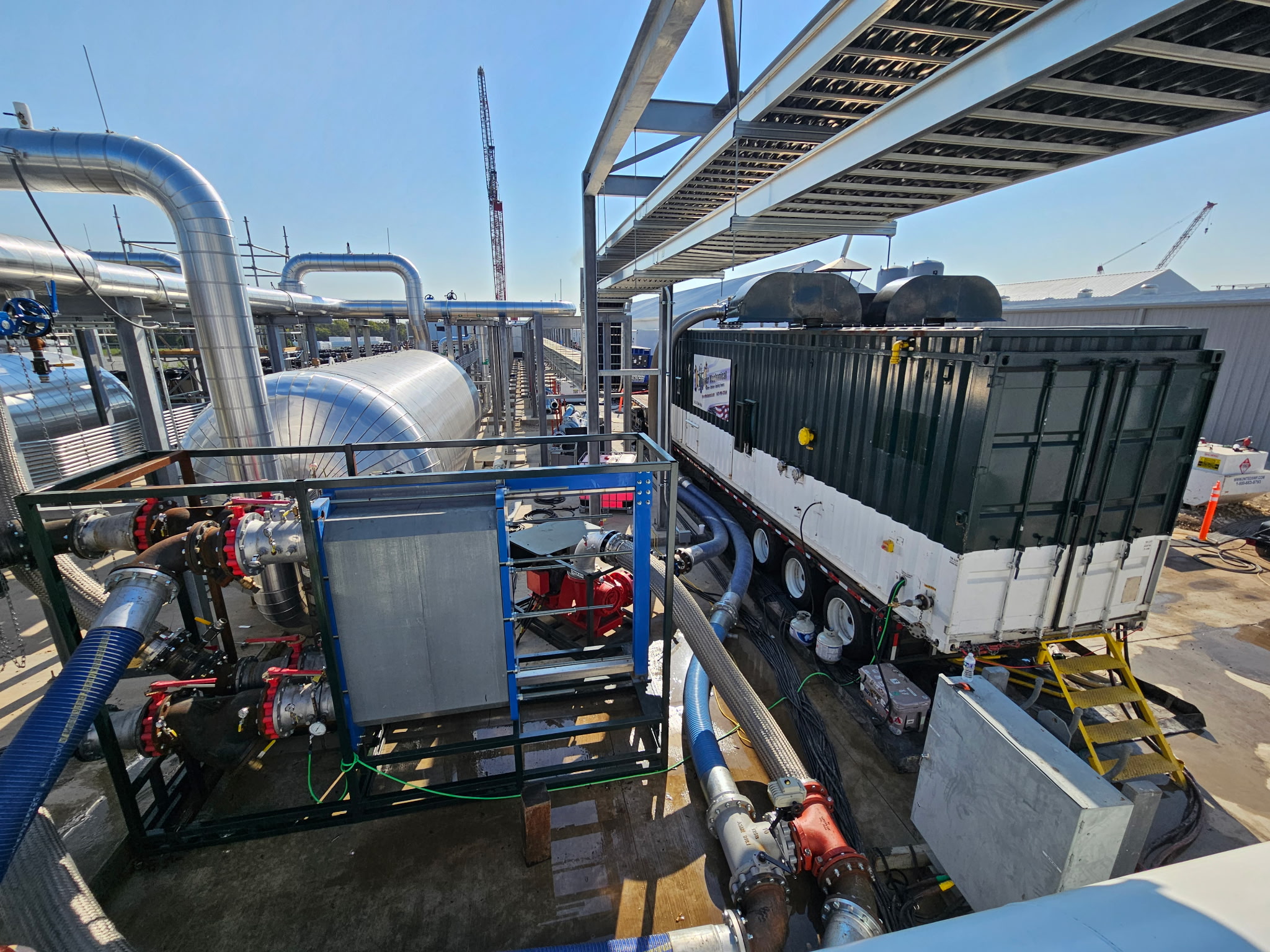 2025-09-16 – job site in Texas – team is performing load bank chiller ...